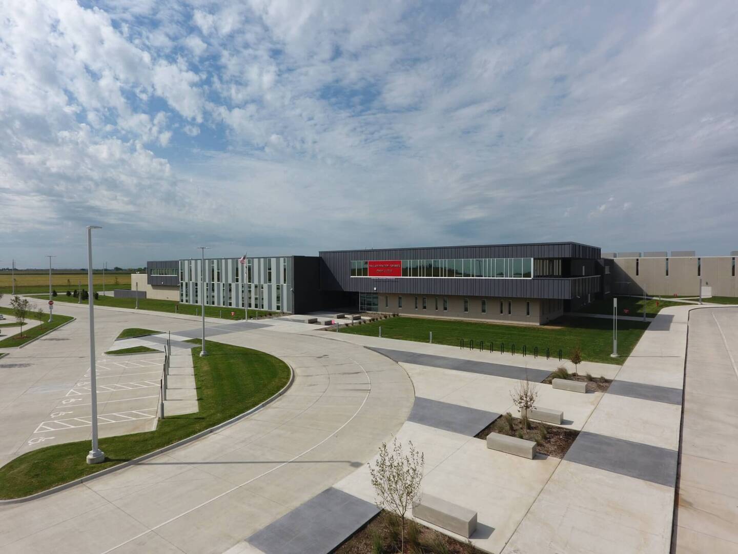 Oak View Middle School (Grades 7-8) | Dallas Center-Grimes